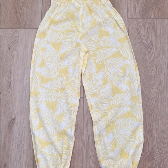 True Destinations | Other | True Destinations Floral Palm Leaf Yellow ...